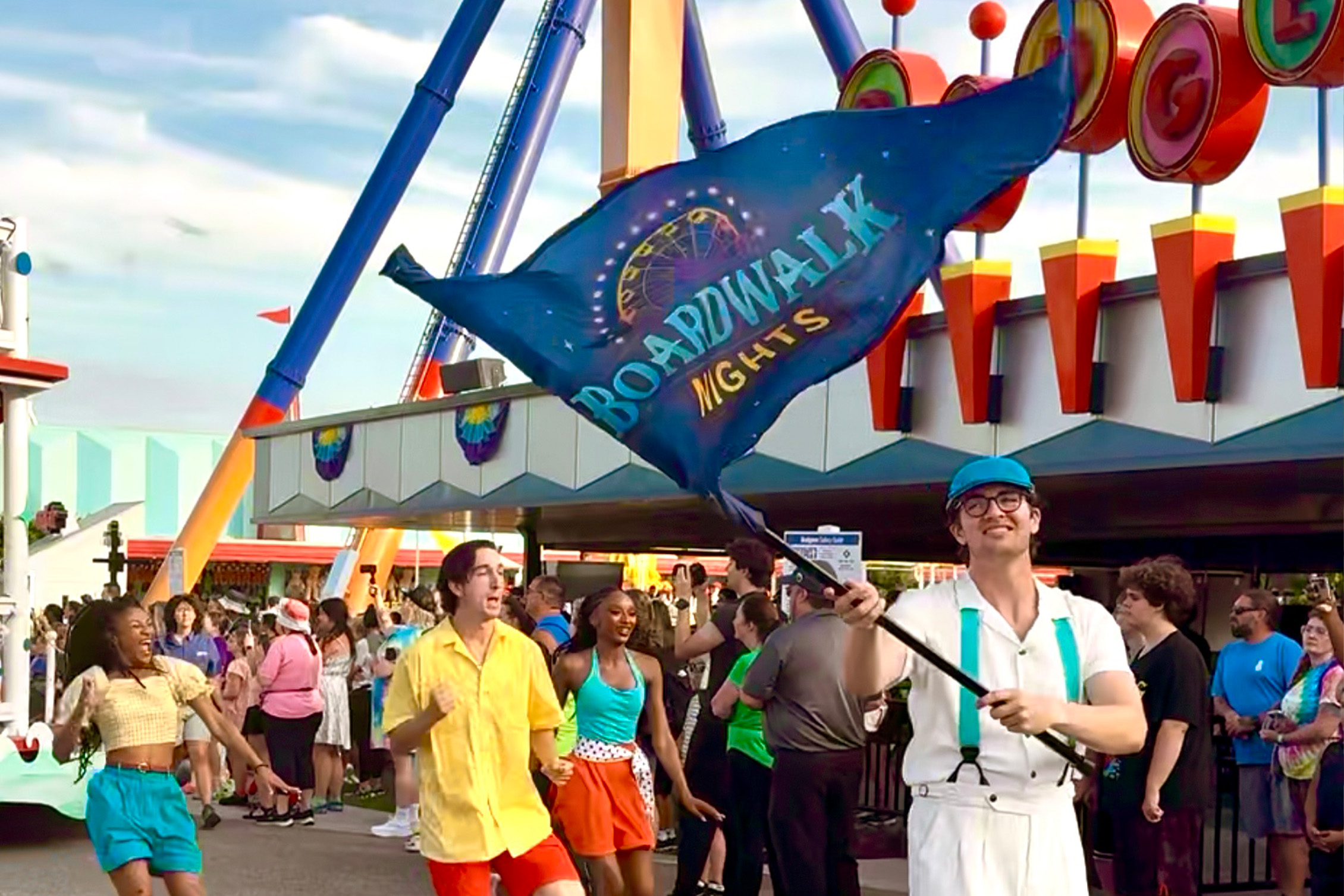 Boardwalk Nights Cavalcade at Cedar Point - Kiteman Group